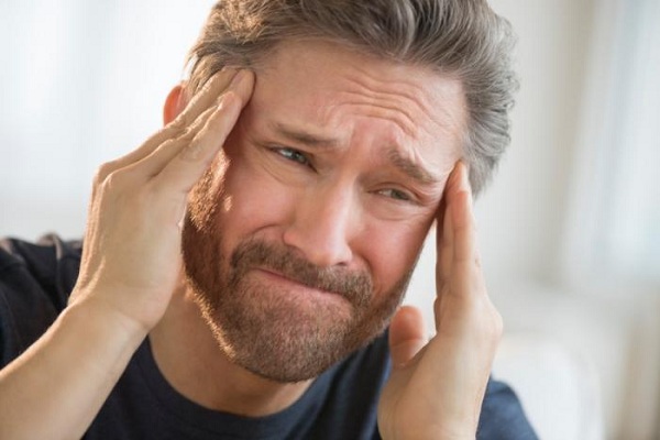 Cefalea en racimo: síntomas, causas, tratamiento, diagnóstico