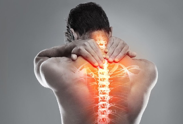 Inflamación del cuello y rigidez: causas, síntomas, remedios naturales