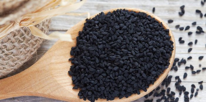 17 increíbles beneficios para la salud de Black Seeds o Nigella Sativa